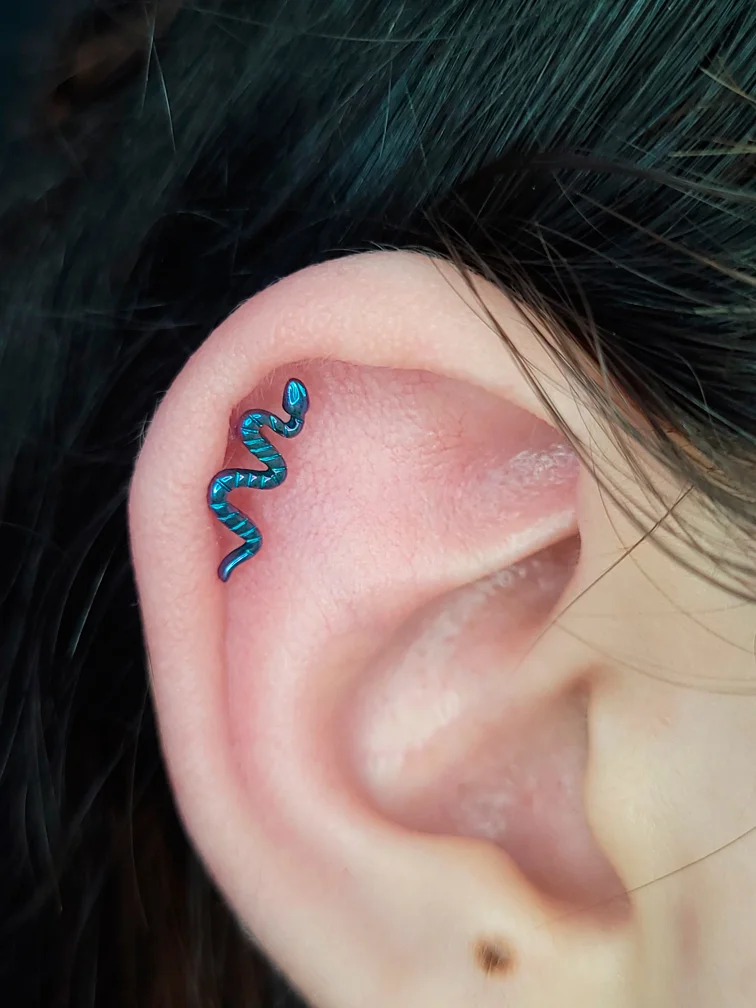 Estúdio de Piercing em Curitiba: Body Piercer Profissional Thais!